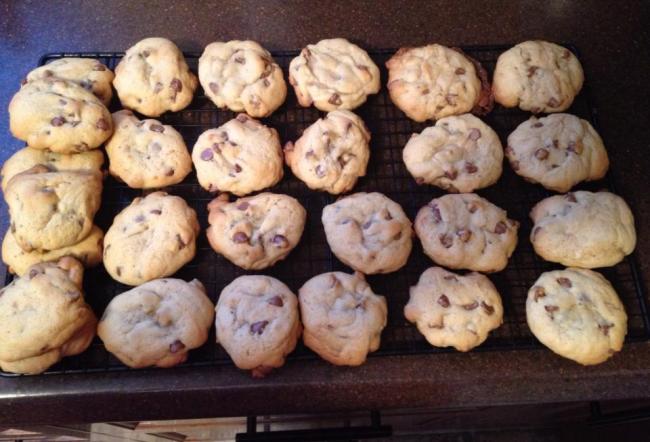 My Famous Chocolate Chip Cookie Recipe!! | The Newfoundland Mommy